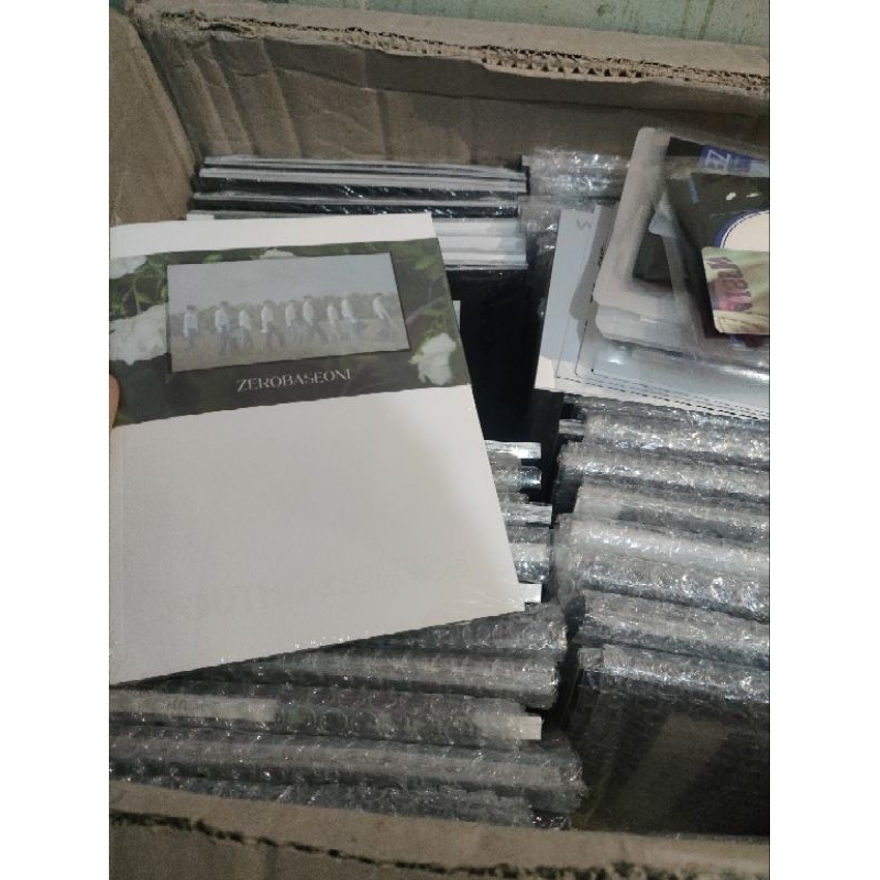 Jual [READY STOCK] ALBUM ZEROBASEONE ZB1 SEALED YOUTH SHADE VERS BOOKED | Shopee Indonesia