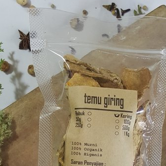 Jual TEMU GIRING KERING/KUNYIT MANGGA MURAH 500 GRAM | Shopee Indonesia