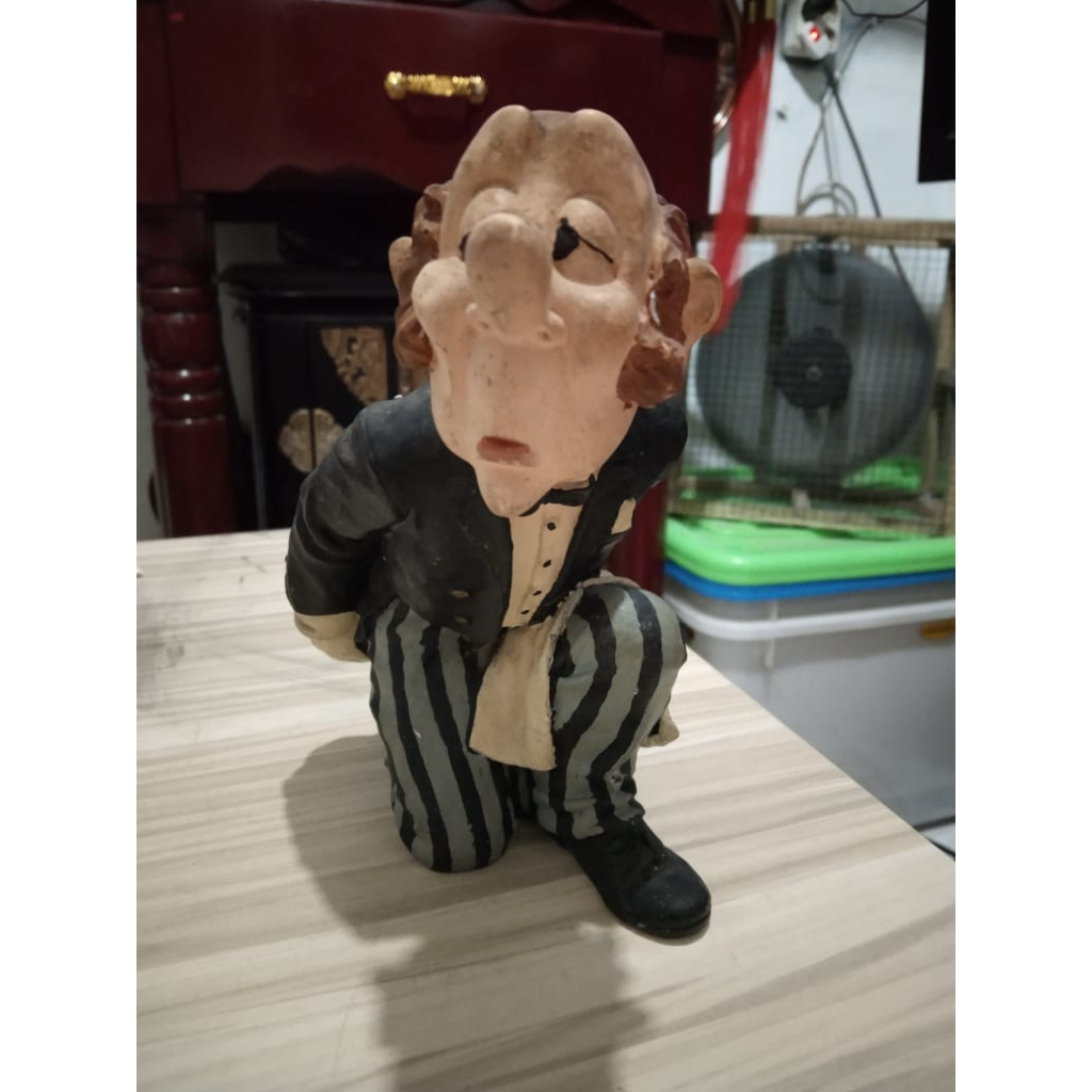 Jual Patung James The Butler Resin Kuno Jadul Antik | Shopee Indonesia