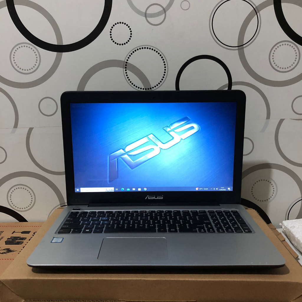 Jual Laptop Coding Desain Asus X556U Core i5 RAM 4GB SSD 256GB 15 ...