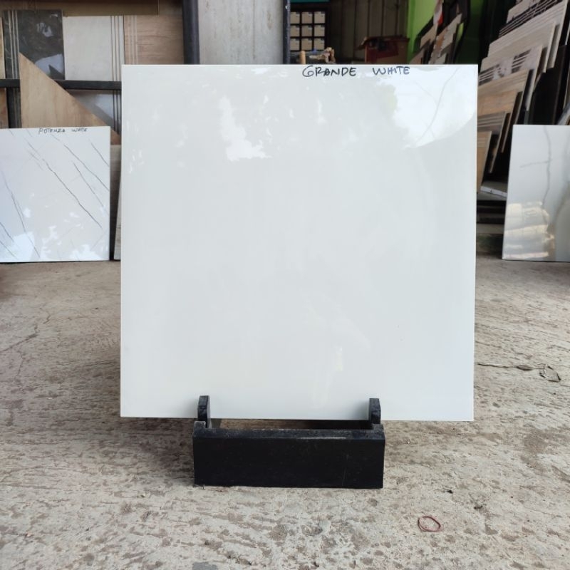 Jual Granite lantai 60x60 Putih polos / kw2 / Meliuz / Velino / magia ...