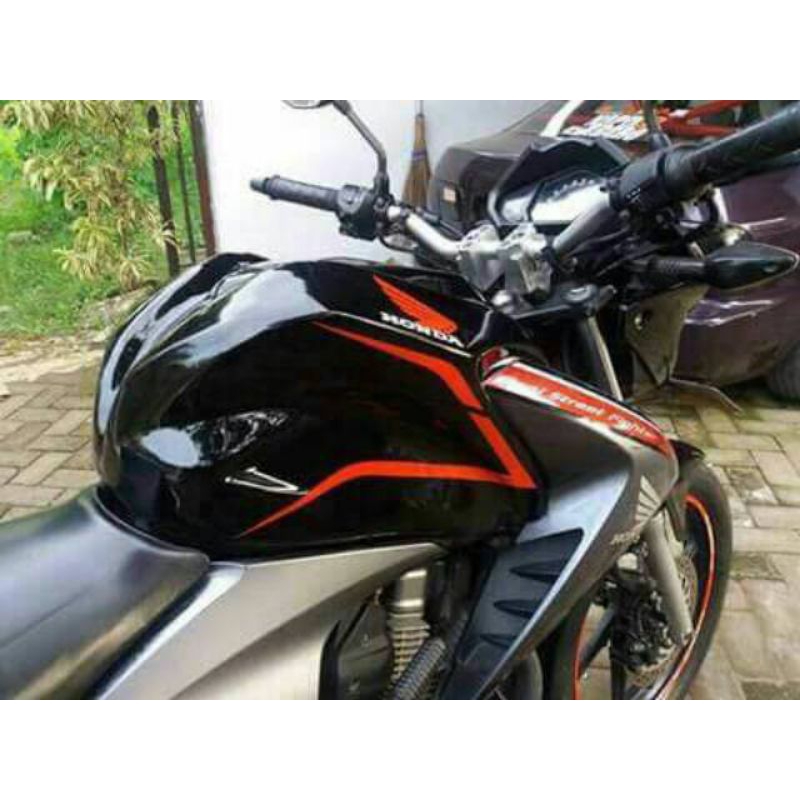Jual COVER TANGKI NEW MEGAPRO MODEL CBR250RR COVER TANGKI MEGAPRO NEW | Shopee Indonesia