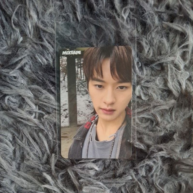 Jual PC Photocard Official Lee Know Stray Kids Stray Kidz SKZ Pre-debut ...