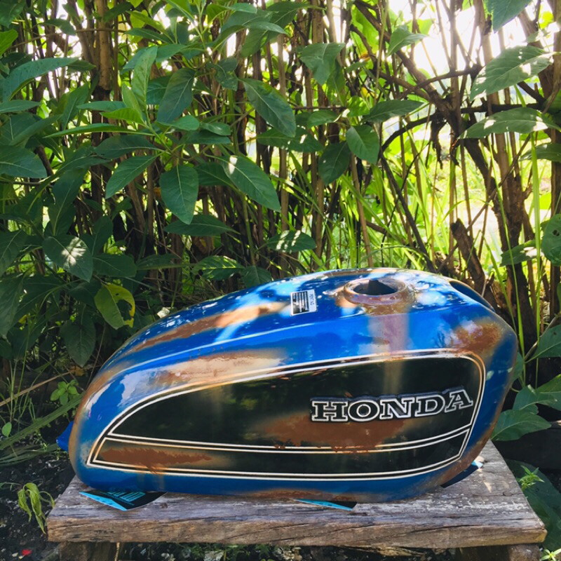 Jual Tangki honda cb100 bladus warna biru glossy cat detil tangki honda ...