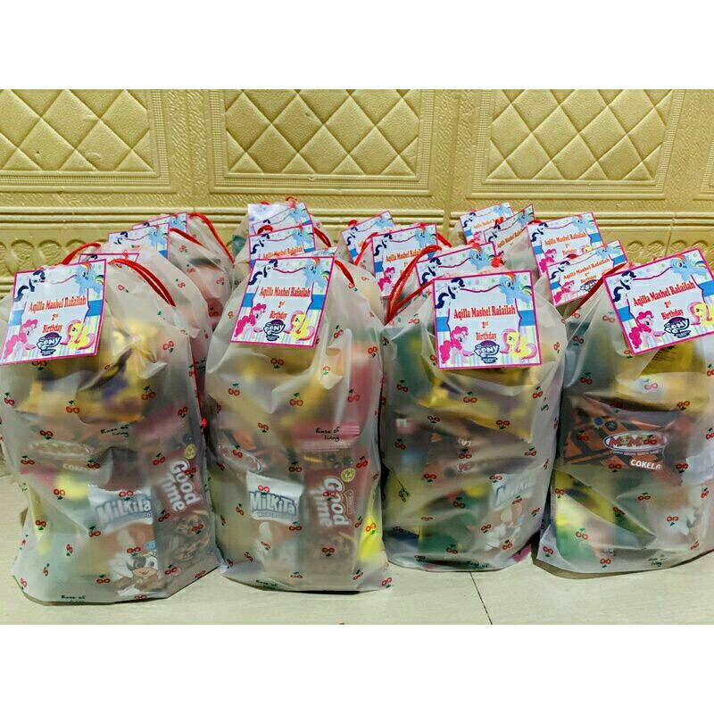 Jual PAKET SNACK ULANG TAHUN BOTOL MINUM PLASTIK GOODIE BAG ULTAH ANAK ...