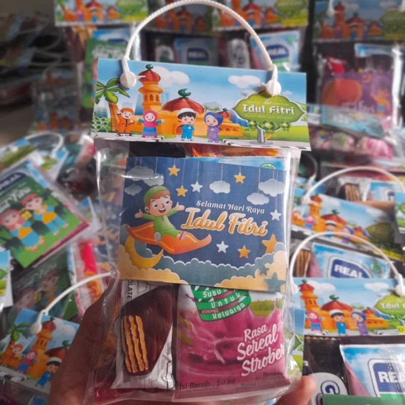Jual hampers mini /parcel lebaran anak sudah termasuk isi jajanan ...