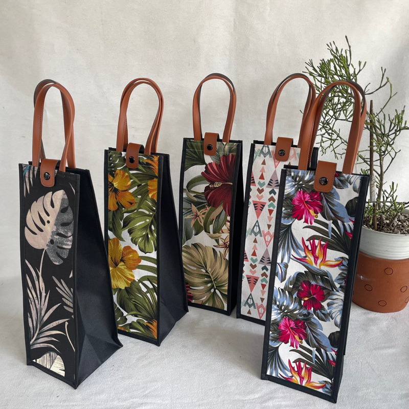 Jual Tas botol minum / tumbler 2 liter | Shopee Indonesia