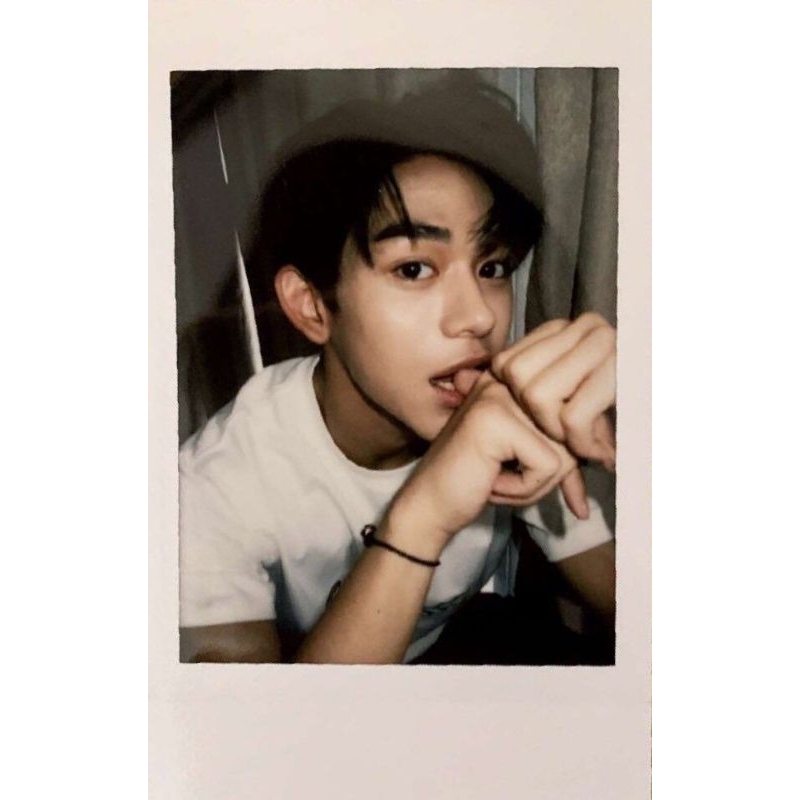 Jual Photocard Lucas WayV (Booked) | Shopee Indonesia