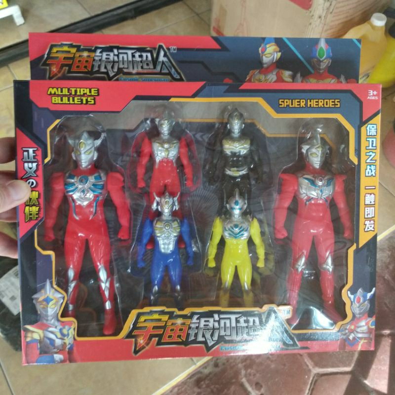 Jual mainan figur ultraman splier heroes cosmic superman | Shopee Indonesia
