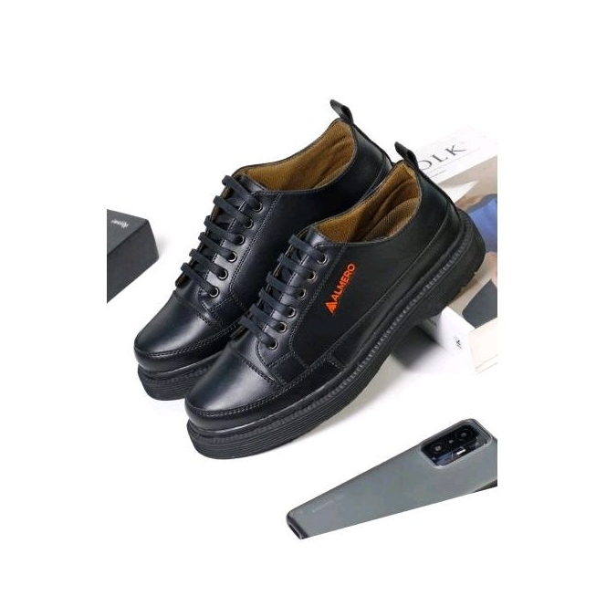 Jual Temukan Sepatu Pansus Kulit Pria Semi Boots Casual Kerja Kantor ...