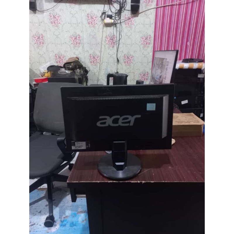 Jual Monitor LED 16 inch Acer P166HQL cocok untuk kasir cctv sekolah ...