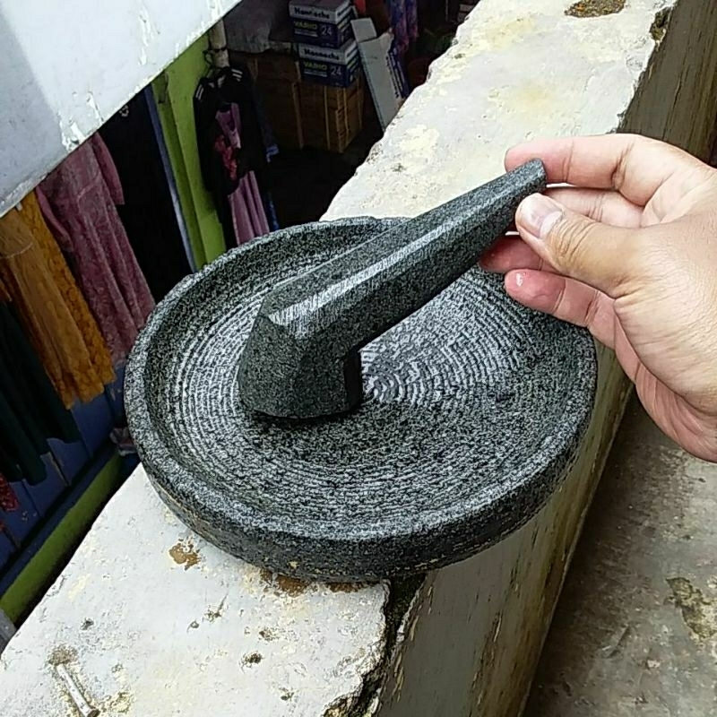 Jual cobek / ulekan / gilingan cabe 100% batu asli diameter 20cm ...