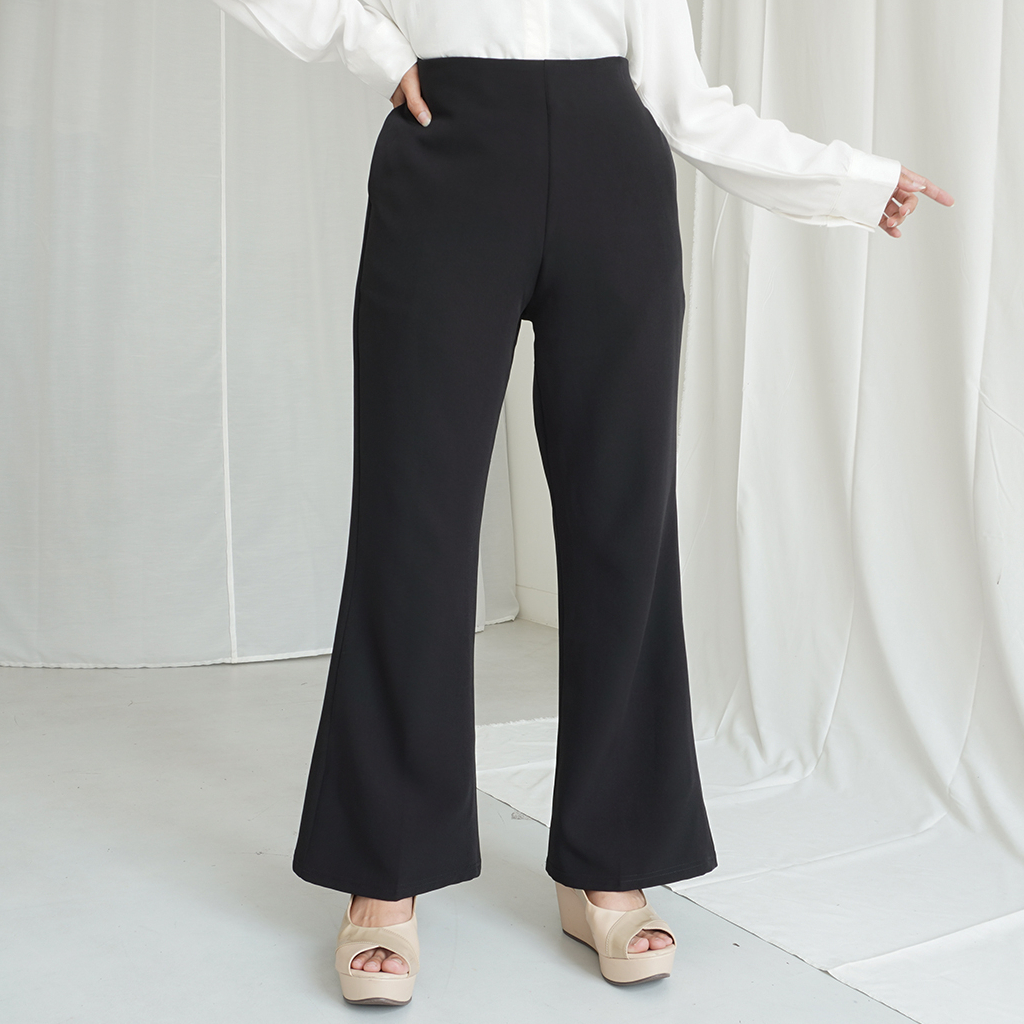 Jual Leony Cutbray Kulot C1010182 by SONIA | Celana Kulot Cutbray Woven ...