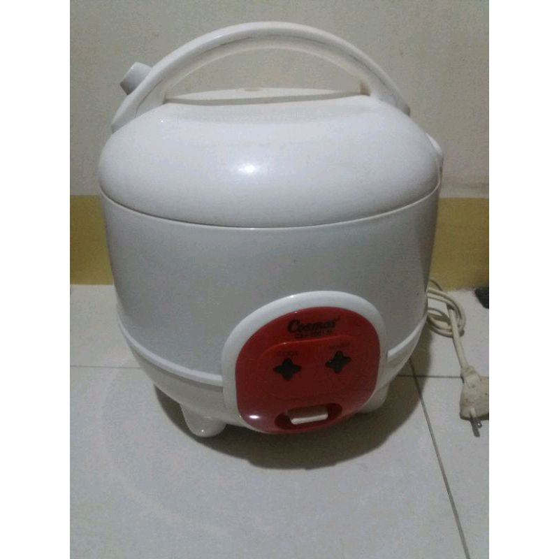 Jual magicom merk cosmos second/bekas pemakaian ukuran 0.6 liter ...