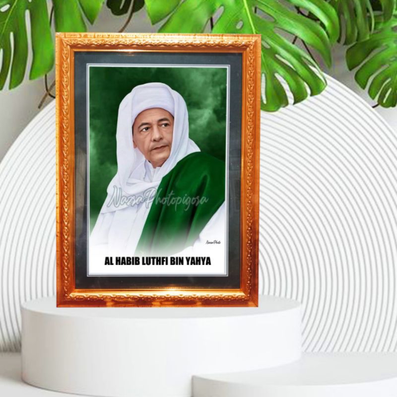 Jual FOTO HABIB LUTFI + PIGORA KACA 25x35cm | Shopee Indonesia