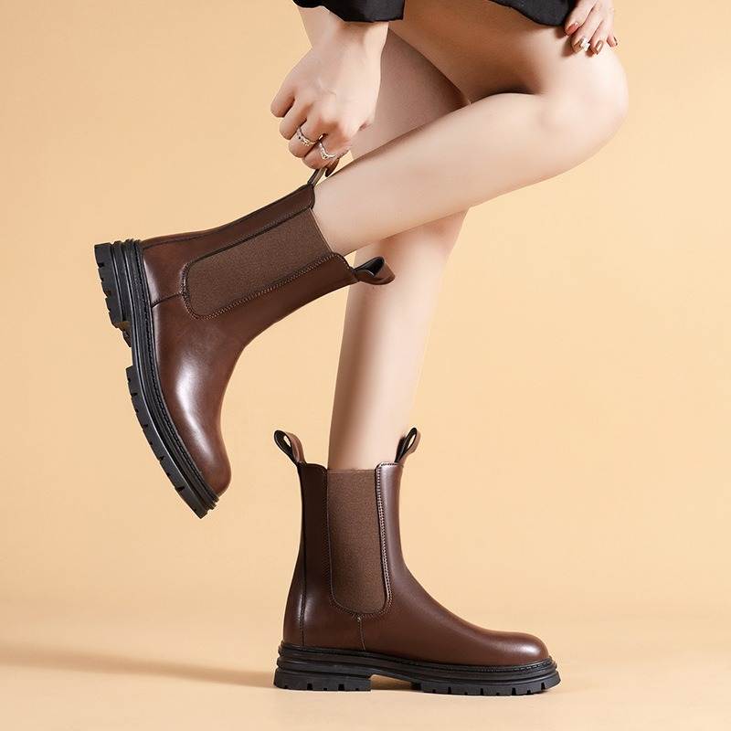 Jual Sepatu Wanita Boots Hitam Simple Sepatu Boot Slip On Perempuan ...