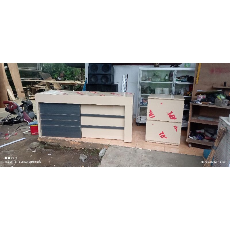 Jual meja kasir hpl, meja resepsionis hpl | Shopee Indonesia