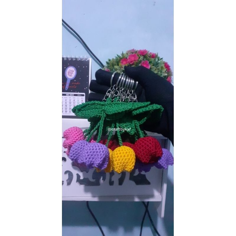 Jual Gantungan kunci rajut bunga tulip handmade | Shopee Indonesia
