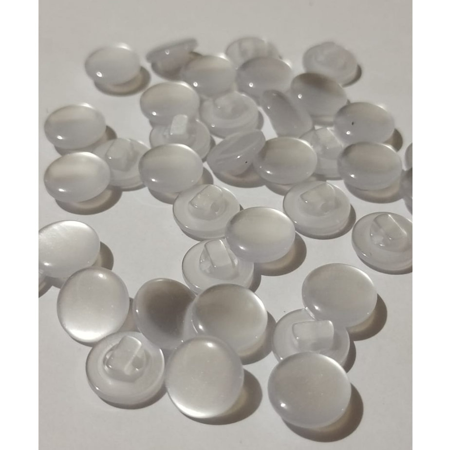 Jual KANCING BAJU PIPIH PUTIH NEW 11MM DAN 13 MM ISI 100 PCS | Shopee ...