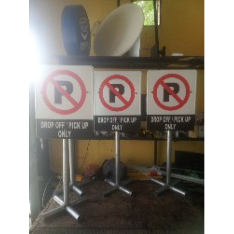 Jual Rambu - rambu pake tiang besi moveable Rp550.000 | Shopee Indonesia