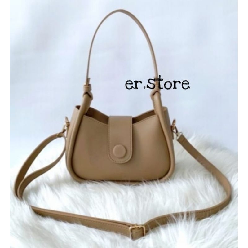 Jual QILA TAS SELEMPANG WANITA,SLINGBAG KOREAN STYLE,TAS BAHU WANITA TERBARU,TAS WANITA KEKINIAN ...