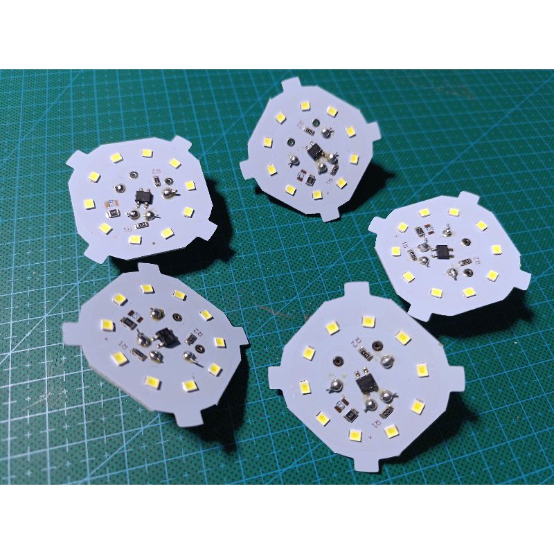 Jual Lampu led 10 warr langsung colok Ac 220 v nyala ( murah) | Shopee ...
