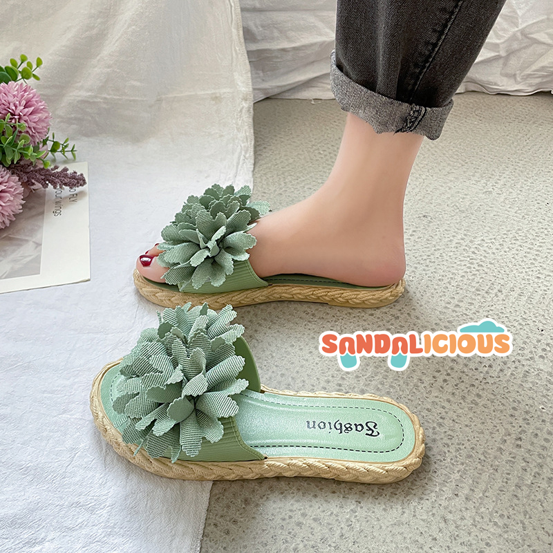Jual Sandal Slop Fashion Mutiara Dan Bunga / Sandal Flat Karet Super ...