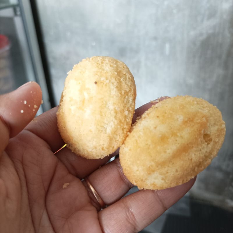 Jual klemben manis, roti kering klemben, klemben 180g | Shopee Indonesia