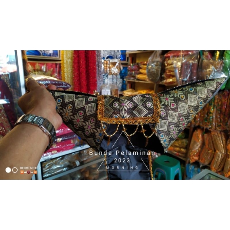 Jual Tanduk Minang Bundo Kanduang / Topi Adat Padang | Shopee Indonesia