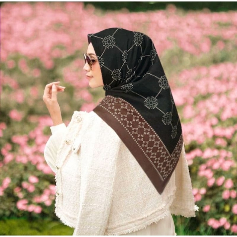 Jual SALE HIJAB / LUMERAA HITAM / COD / KERUDUNG VOAL MOTIF / SEGI ...