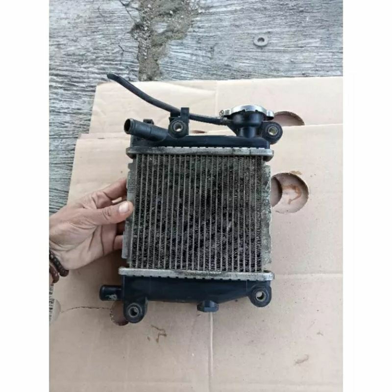 Jual RADIATOR YAMAHA XEON KARBU ORIGINAL SEKEN | Shopee Indonesia
