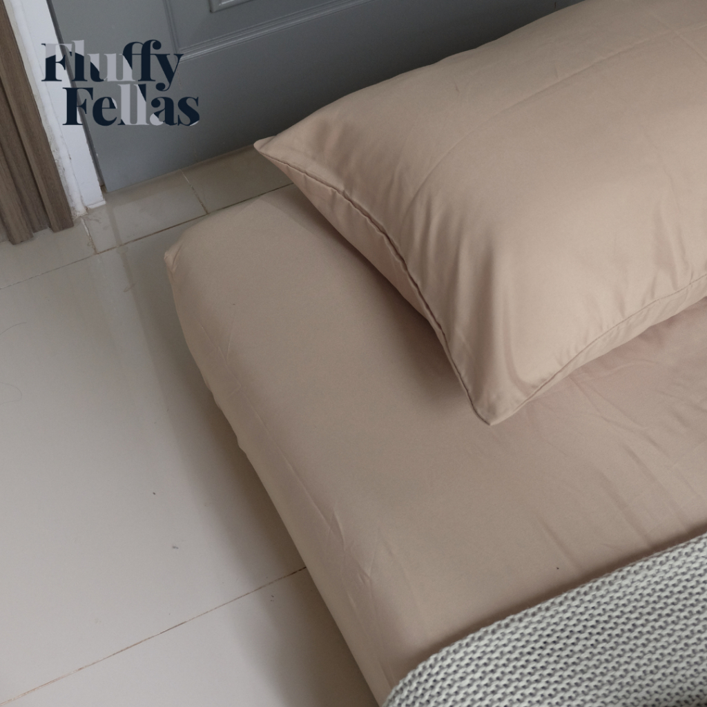Jual Sprei Polos Aesthetic Microtex - Fluffy Fellas Broken White, Beige ...
