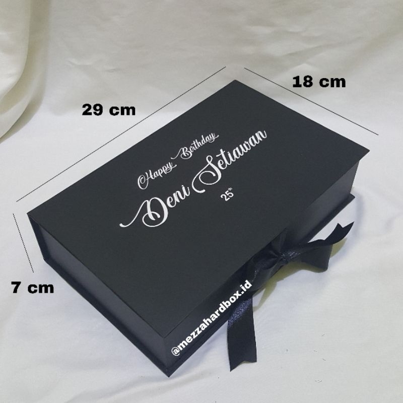 Jual Hardbox / Hampers Ulangtahun Hitam / Size 29 x 18 x 7 bridesmaid box / kotak kado | Shopee ...