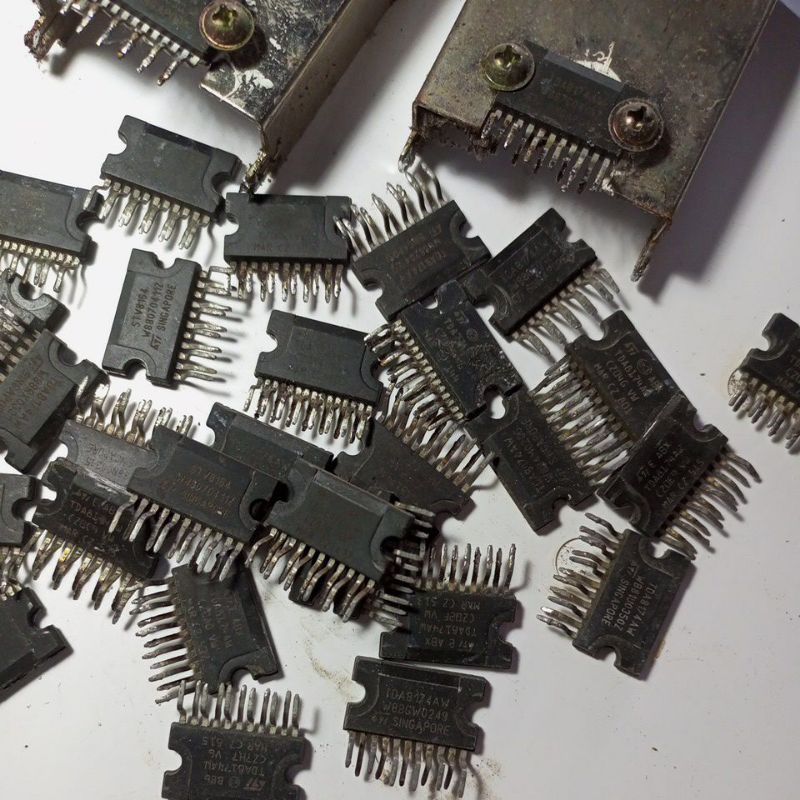 Jual IC VERTIKAL CABUTAN POLYTRON/DIGITEC TDA 8174 AW | Shopee Indonesia