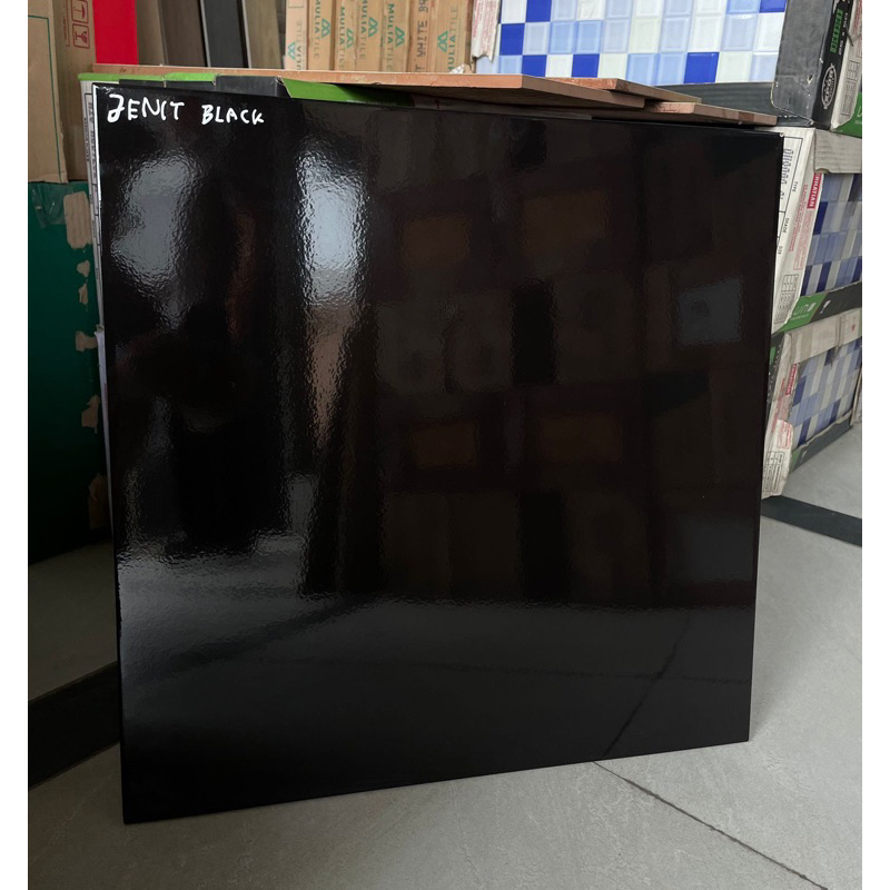 Jual keramik lantai jenit black 50x50 | Shopee Indonesia