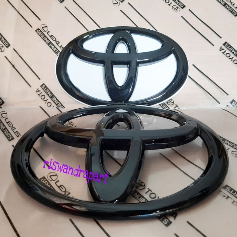 Jual EMBLEM LOGO TOYOTA INNOVA REBORN VENTURER HITAM GLOSS 2016 -2025 ...