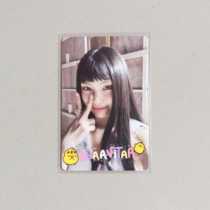 Jual pc official hyein newjeans bluebook peace | Shopee Indonesia