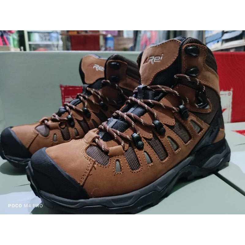 Jual sepatu Rei Valiant sepatu arei valiant sepatu gunung Rei Valiant ...