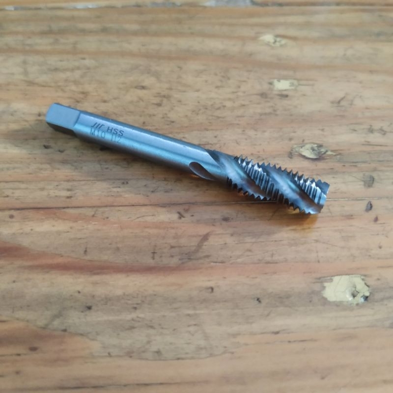 Jual German Tap m10×1.5 spiral handtap m10 × 1.5 taping m 10 bekas ...
