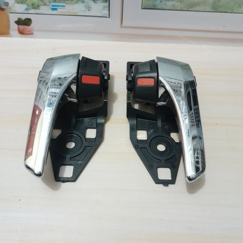 Jual Handle pintu dalam mobil Toyota Innova reborn Fortuner vrz Hilux ...