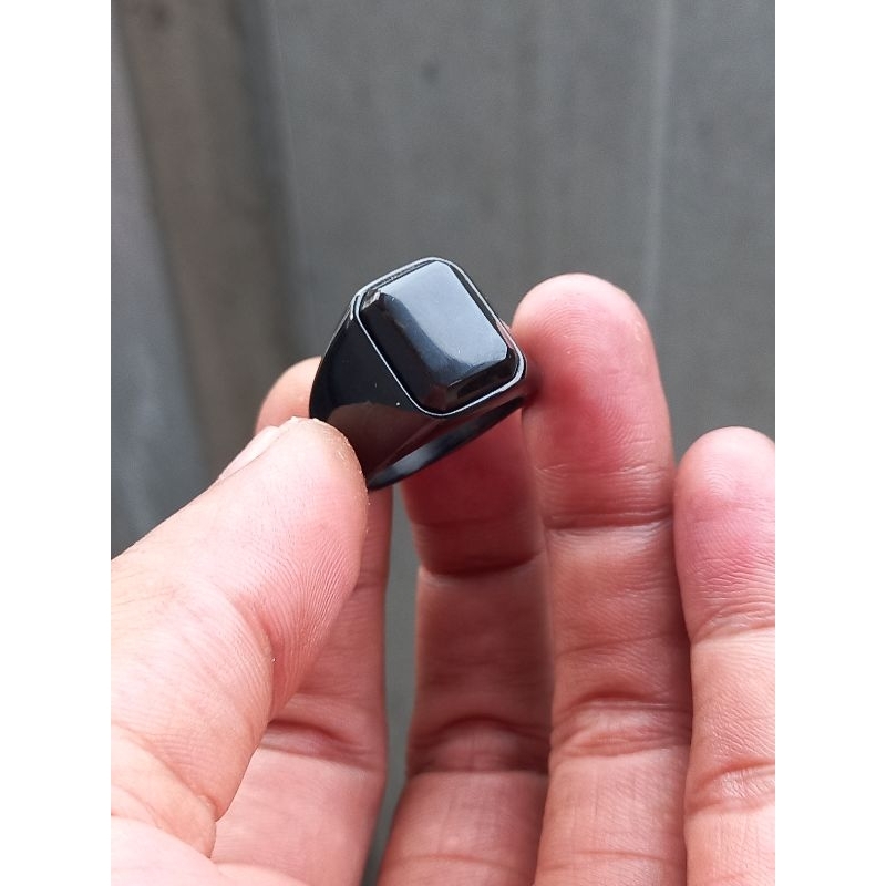 Jual cincin batu yaman kotak cutting ring titanium hitam | Shopee Indonesia