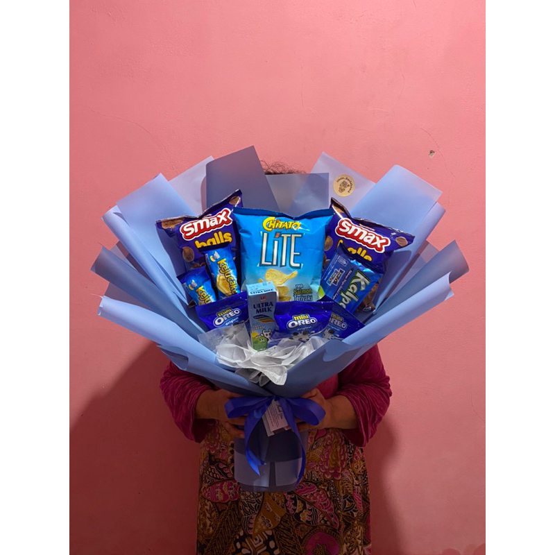 Jual FREE KARDUS Bucket Snack warna biru Hadiah Wisuda bucket snack ...