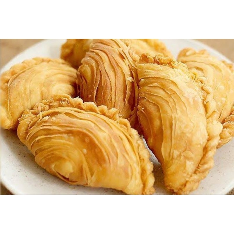 Jual karipap lumer / curry puff Frozen lumerr halal by aqila isi coklat ...
