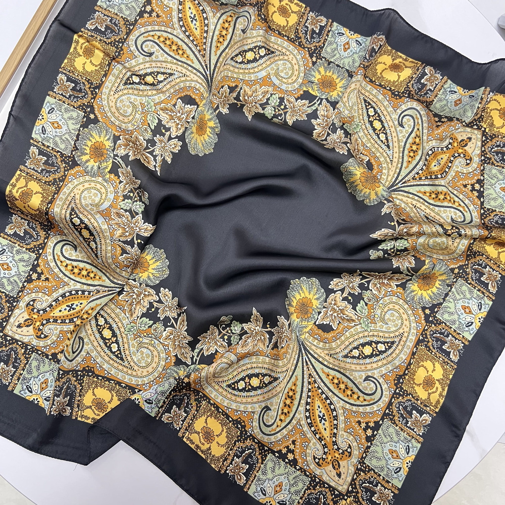 Jual 90x90 cm Syal Persegi Satin Motif Bunga Jambu Mete Besar Jilbab ...