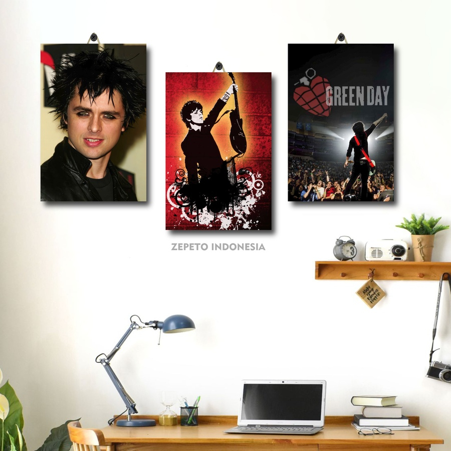 Jual POSTER KAMAR BAND VOKALIS GREEN DAY 20X30 / HIASAN KAMAR BAND ...