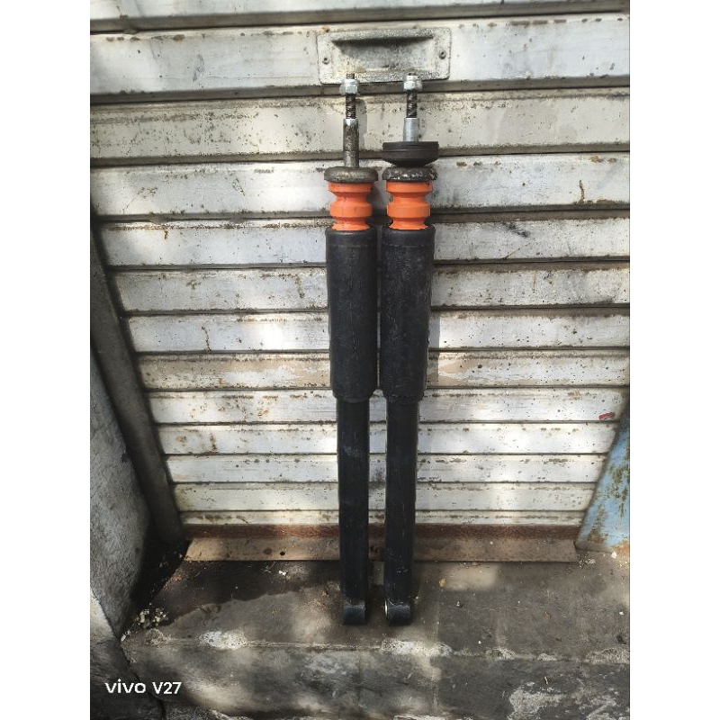 Jual SHOCK BREAKER SUZUKI SWIFT SPLASH BELAKANG KANAN KIRI 2PC ORIGINAL ...