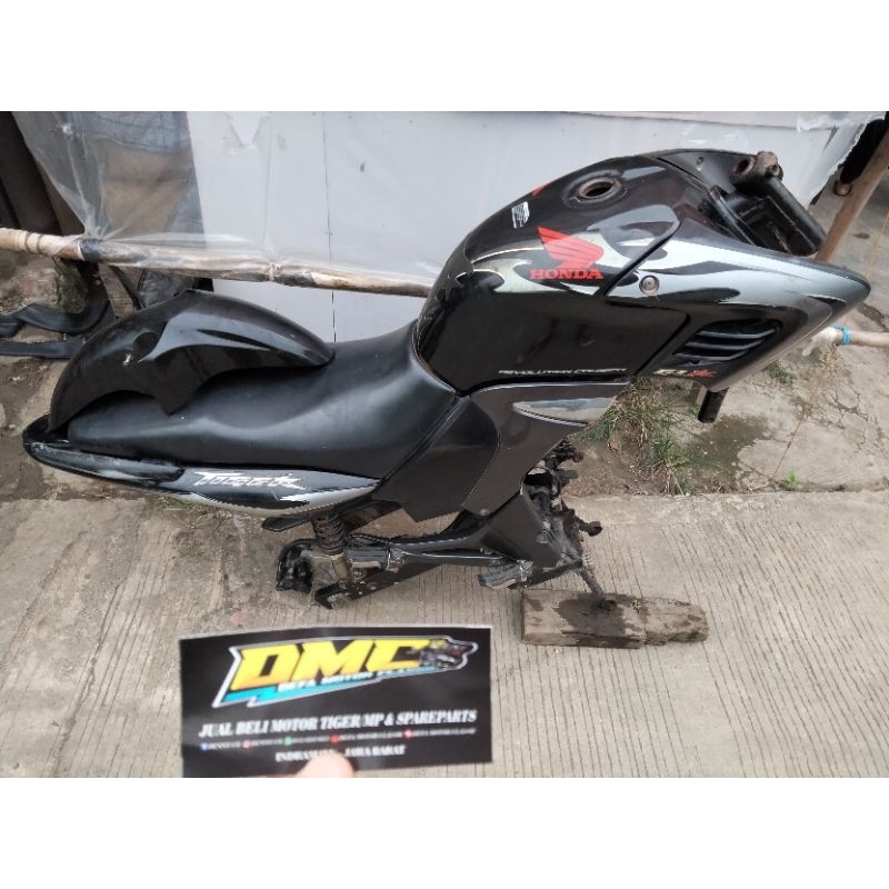 Jual body set Honda Tiger Revo body set rangka foto step rem set Honda ...