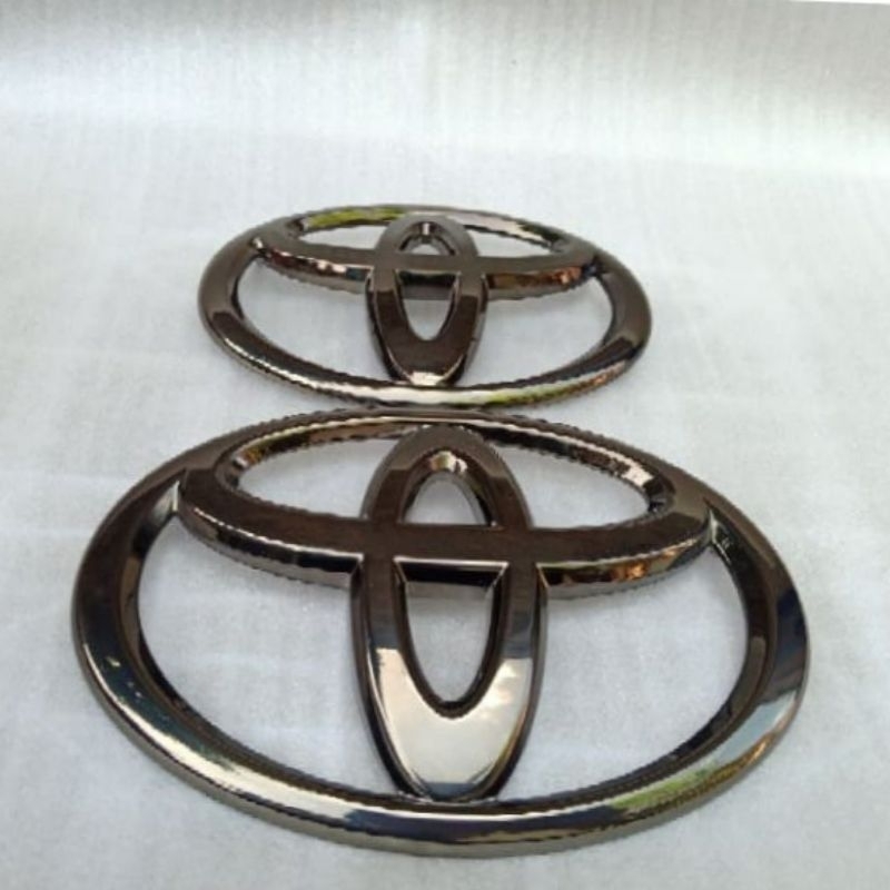 Jual LOGO EMBLEM TOYOTA CALYA BLACK CHROME 2016 sampai 2020 satu set ...