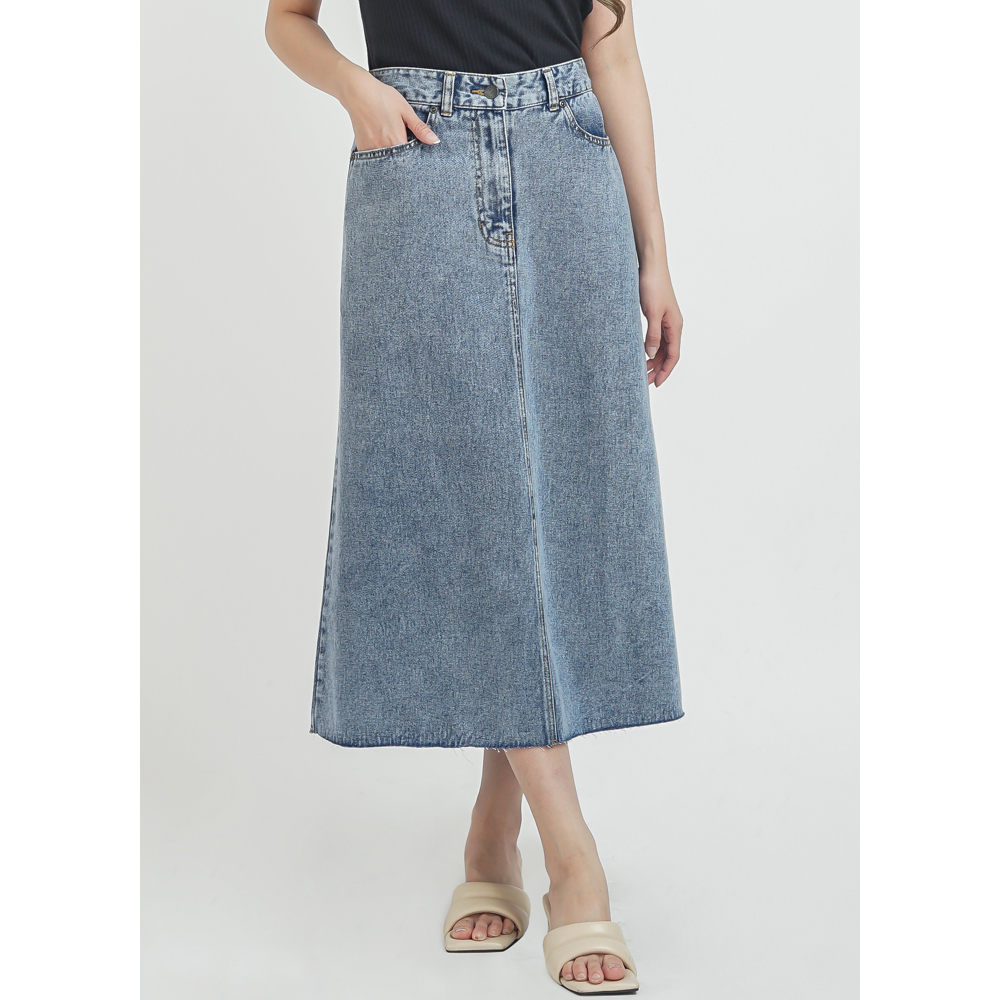 Jual DUST Rok Crop Unfinished Sabai Light Blue (D. 2197) | Shopee Indonesia