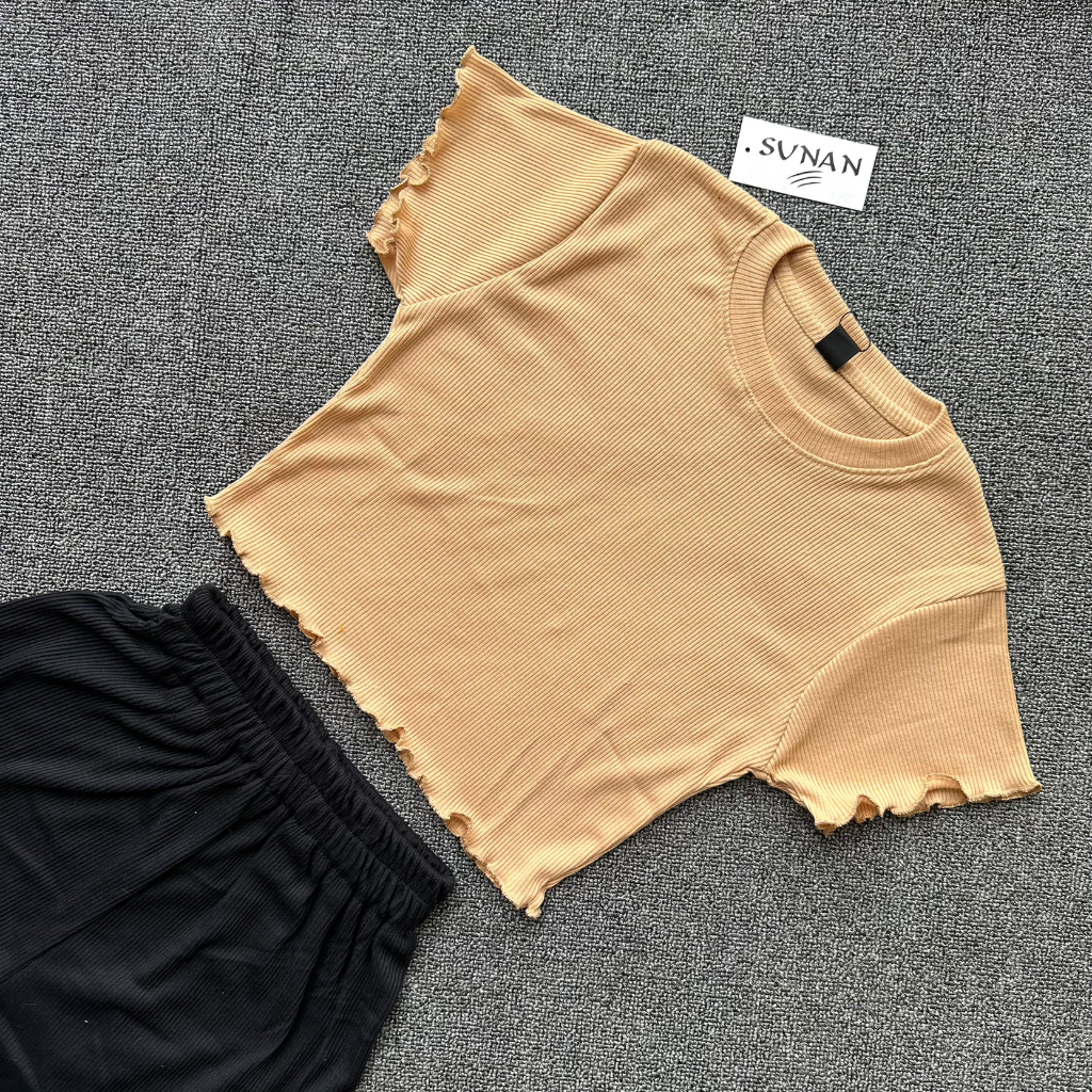 Jual Basic Crop Top Bahan RIB Premium Knit Tebal | Shopee Indonesia